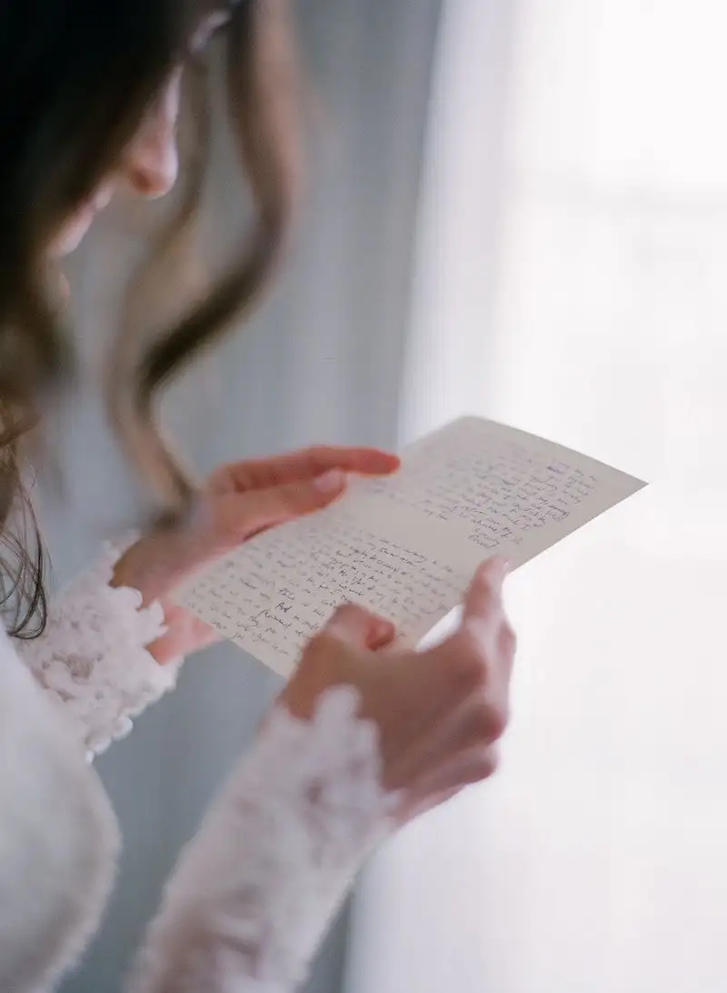 How to Write the Perfect Love Letters for Your Wedding Day