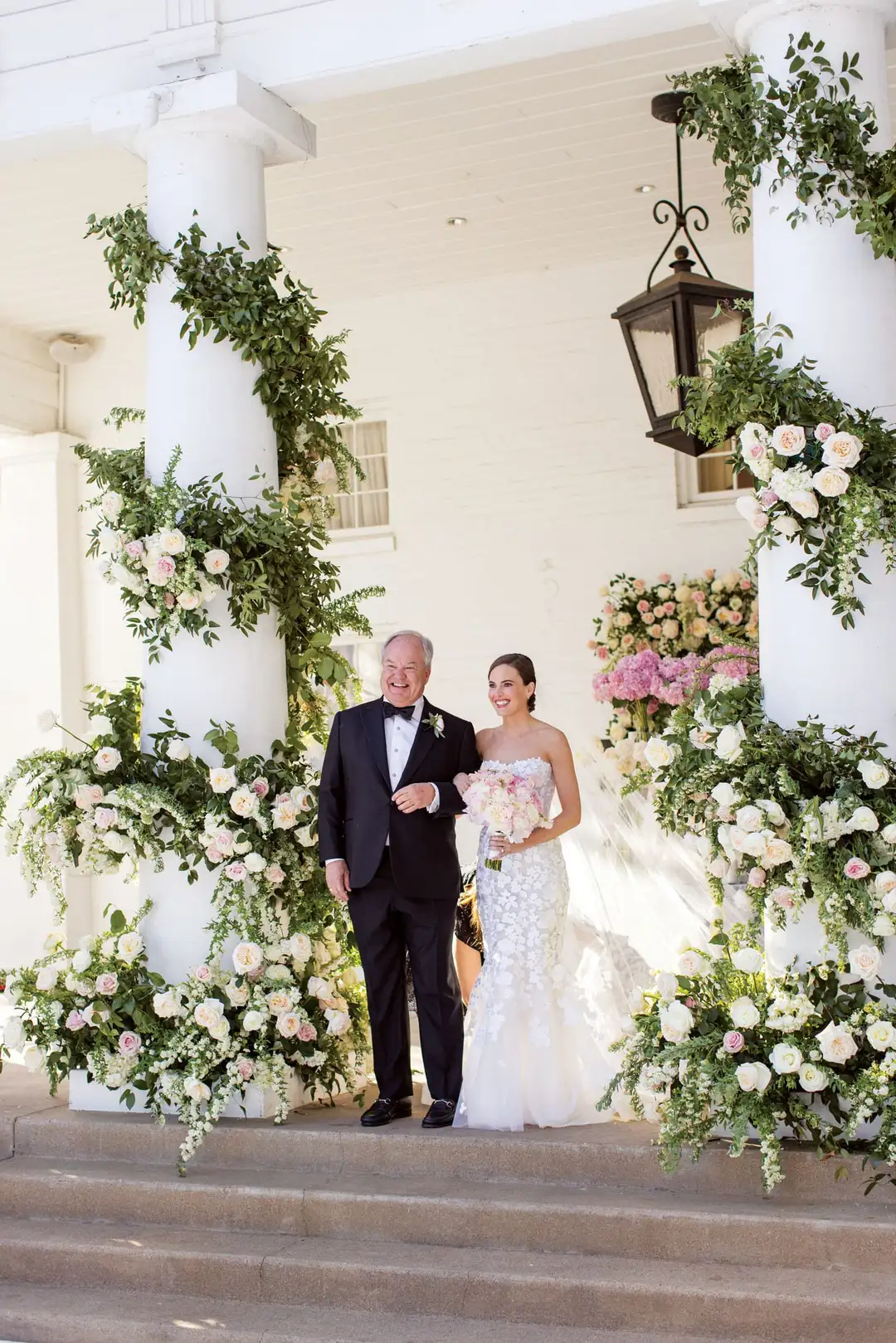 Spring Wedding with Colorful Décor in Dallas | Inside Weddings