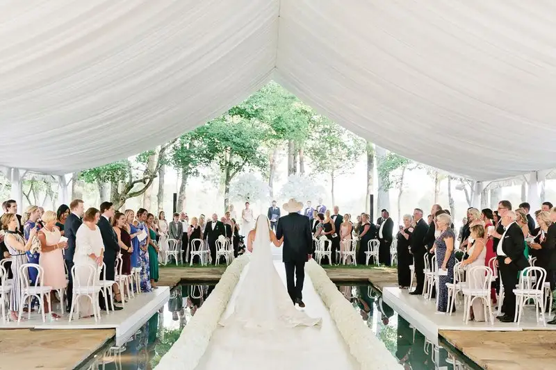 Preview the Fall 2021 Issue of Inside Weddings Magazine