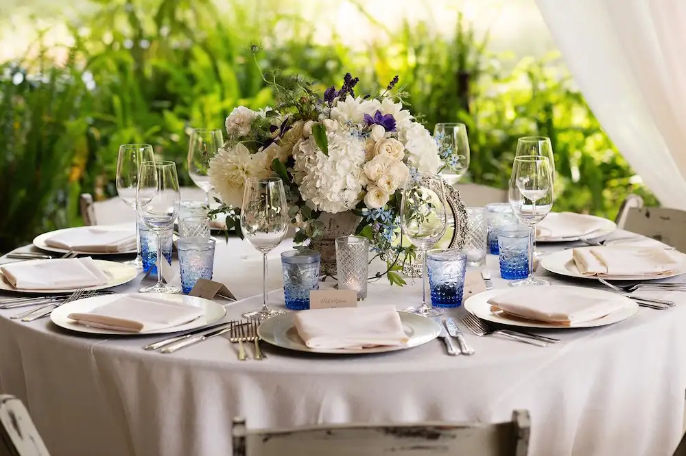 Real Wedding of Melissa Claire Egan + Matthew Katrosar - Inside Weddings