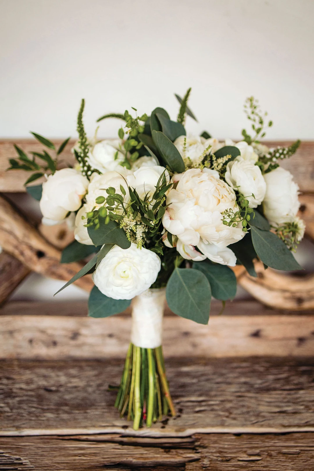 An Outdoor Wedding with a Natural, Neutral Design in California