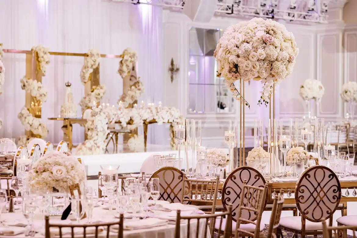 Luxury Guest Seating & Couple Seating