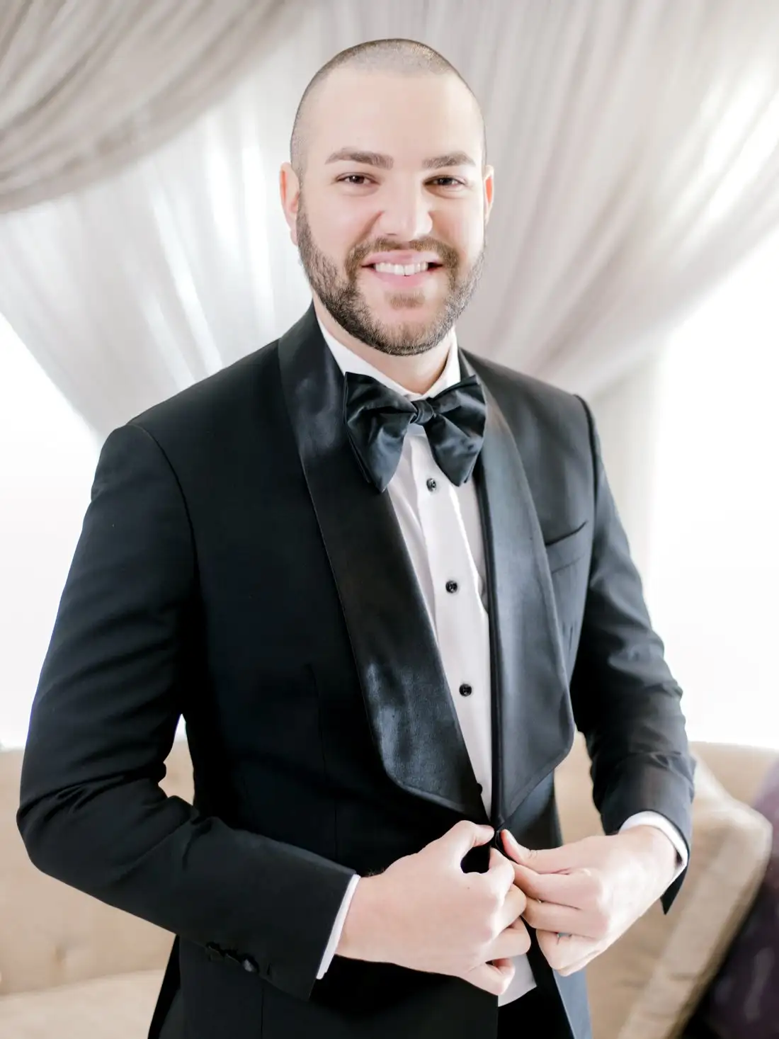 Opulent Wedding with Classic Winter-White Color Scheme - Inside Weddings