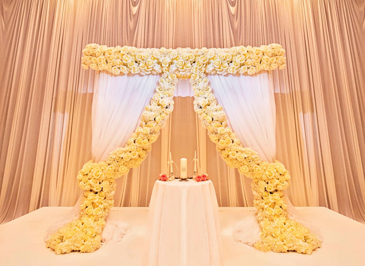 Real Wedding of Monica Drake + Rob Refsnyder - Inside Weddings