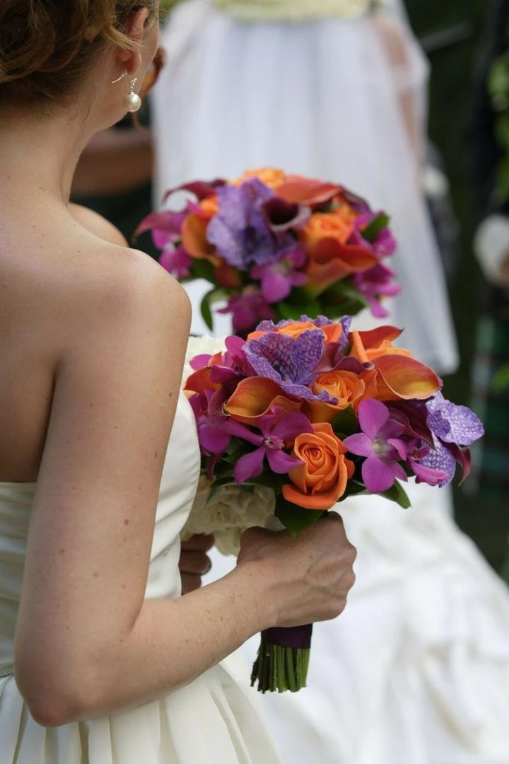 Hair-Industry Heir Angus Mitchell's Hawaiian Wedding