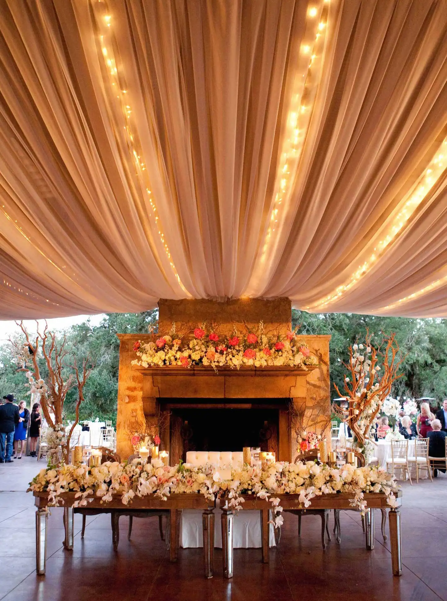 How to Instantly Transform Your Wedding with String Lights