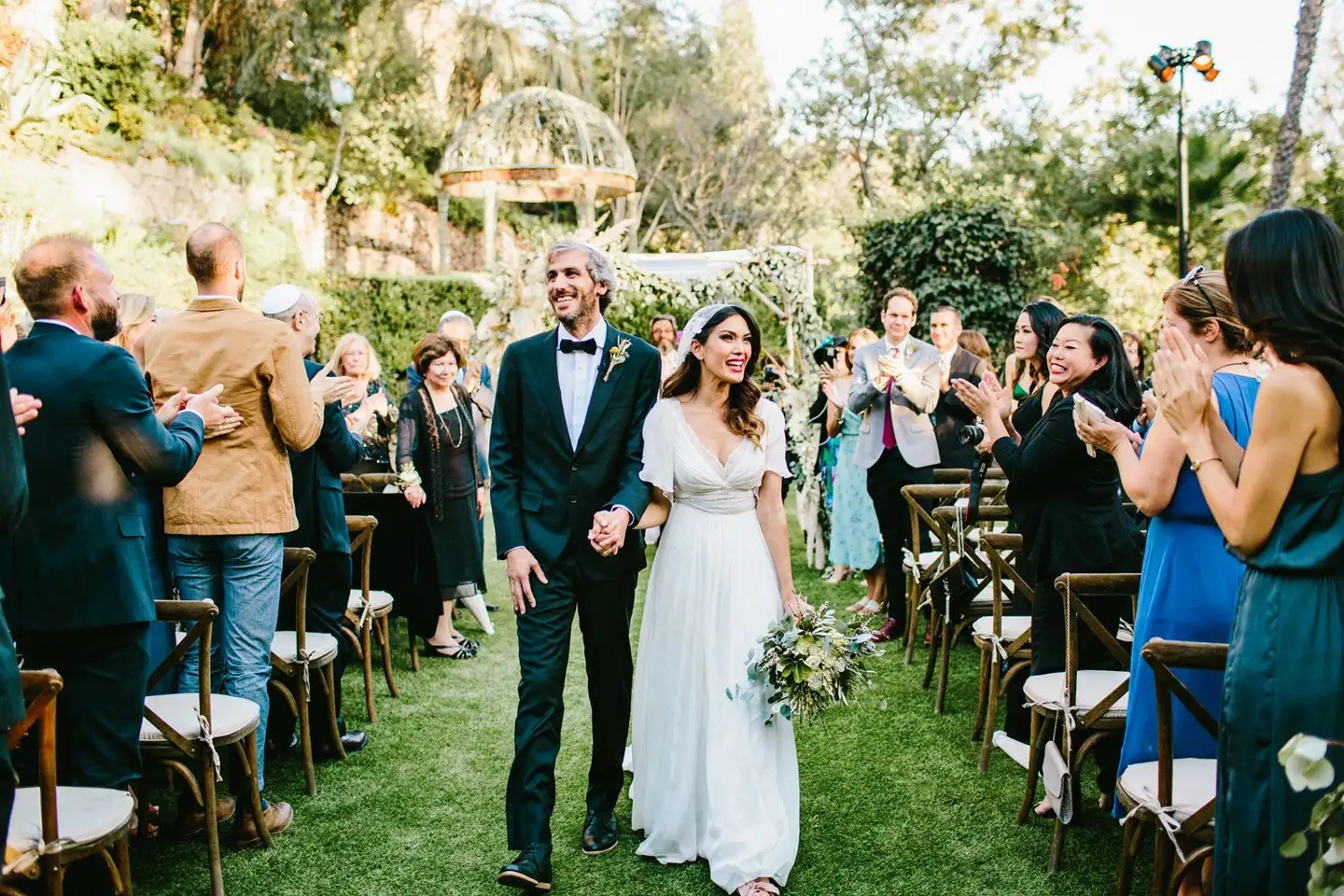 How to Choose the Processional Order of Bridesmaids + Groomsmen ...