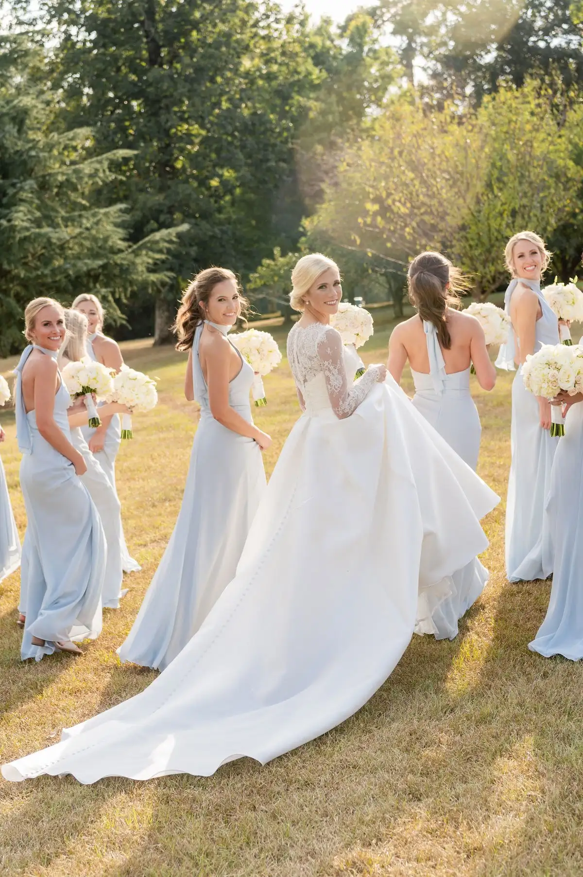 How to Include Family Photos in Your Wedding Décor