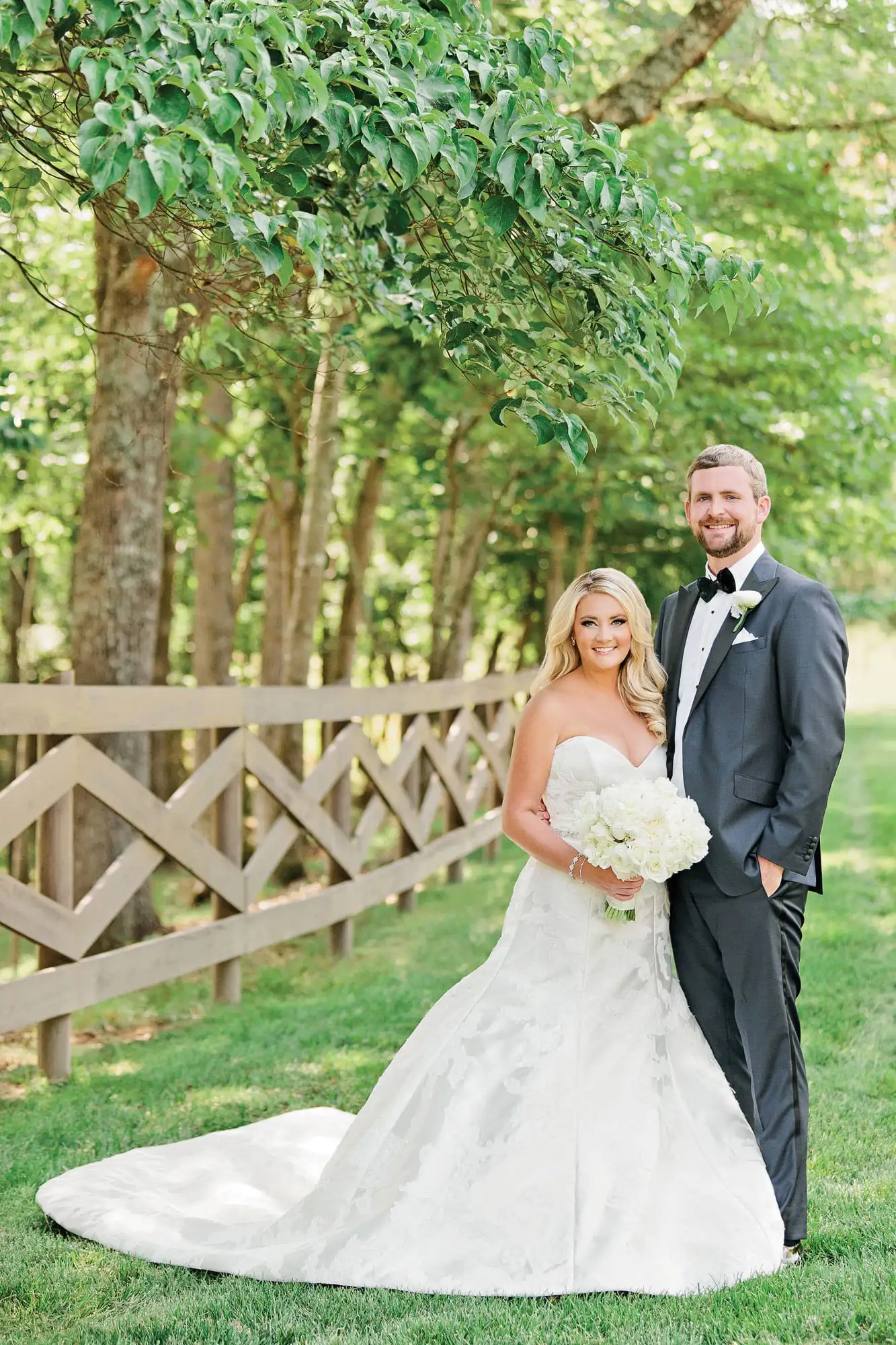 The Luxurious Backyard Wedding of Country Star Alan Jackson's Daughter