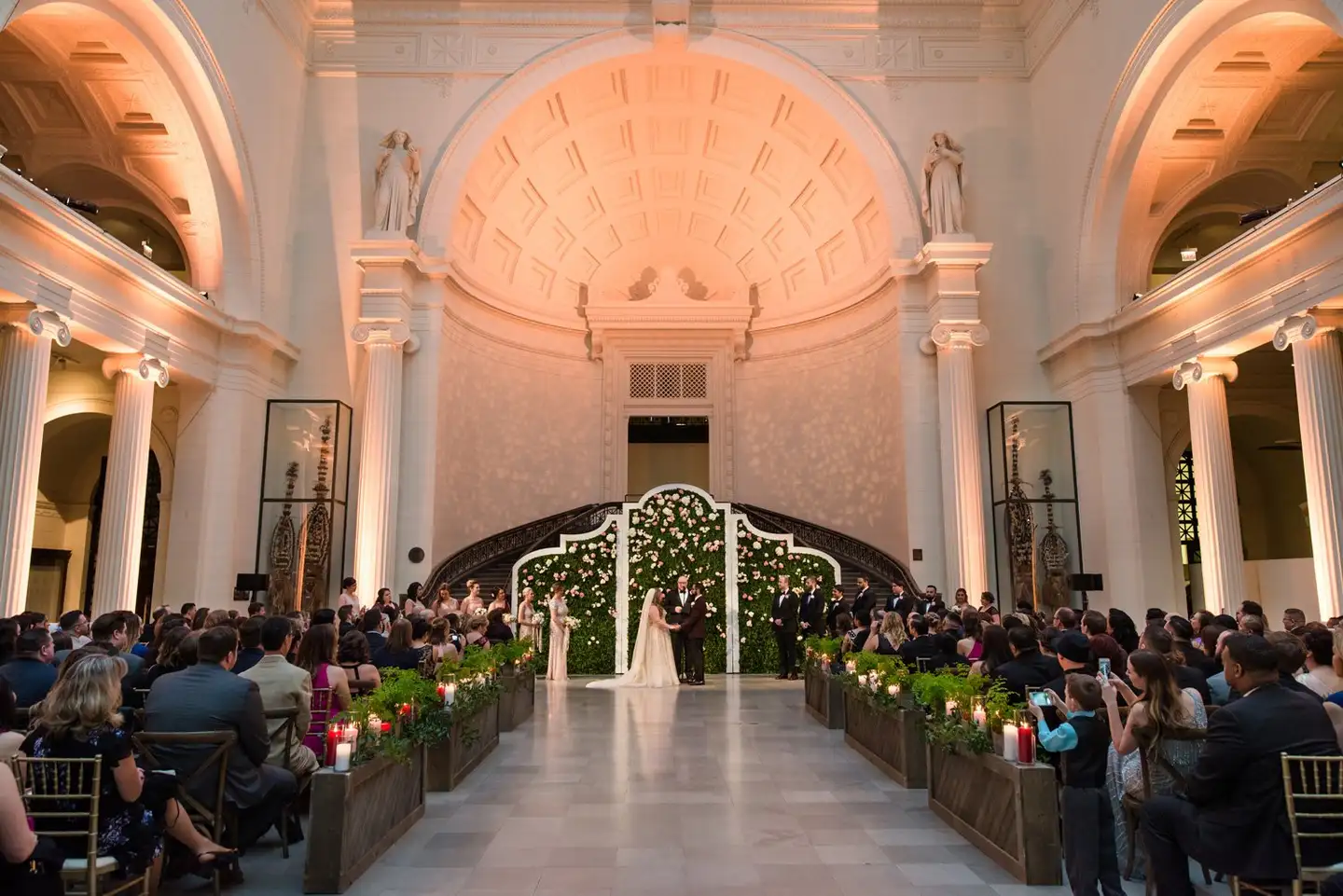 An Event Planner's Wedding at a Museum by Sue the Tyrannosaurus Rex ...
