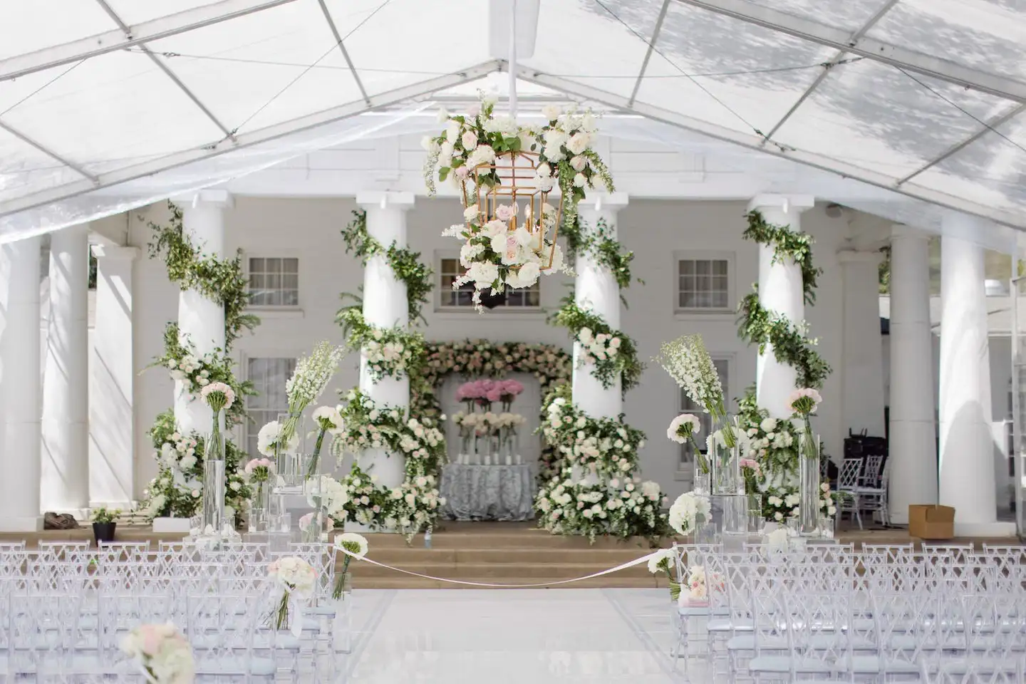 Expert Advice: Choosing Flowers for Your Wedding Date