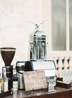 10 Ways to Incorporate Coffee & Espresso Into Your Wedding