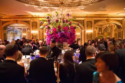 20+ Ideas for a Festive Holiday Wedding | Inside Weddings