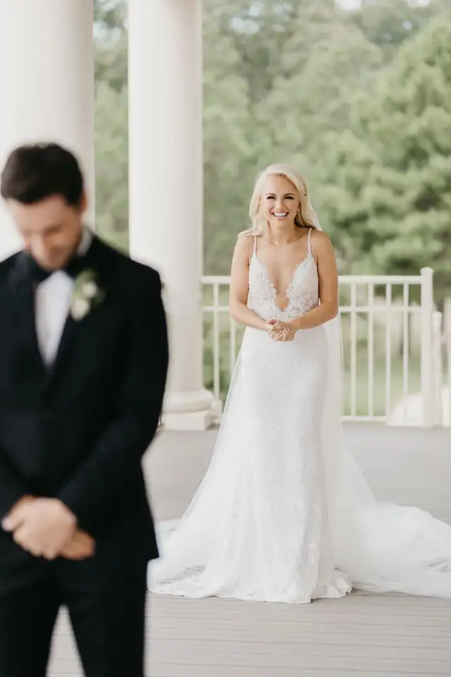 Real Wedding of Savvy Shields + Nate Wolfe - Inside Weddings