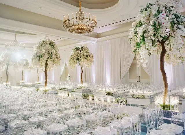 How to Bring Nature Into Your Indoor Wedding