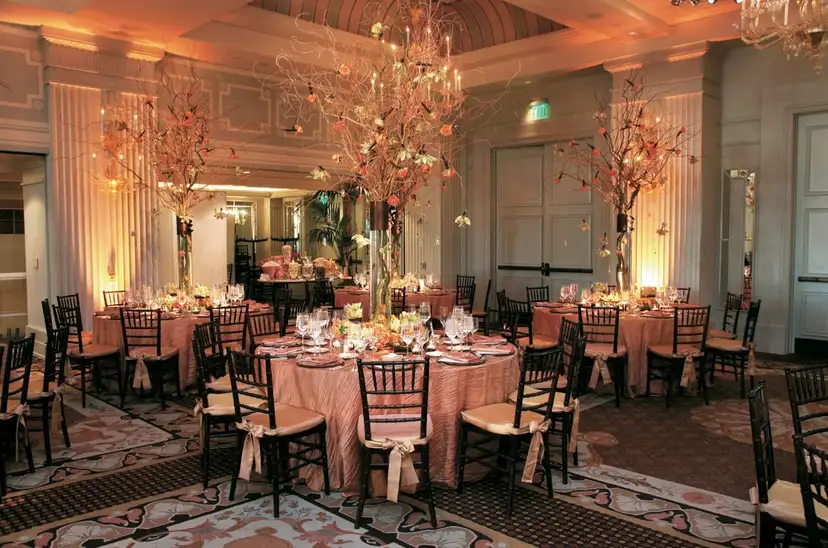 Real Wedding of Lyndsy Fonseca + Noah Bean - Inside Weddings