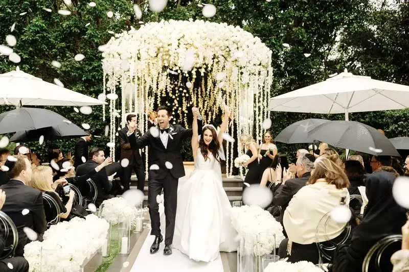 Preview the Spring 2020 Issue of Inside Weddings Magazine